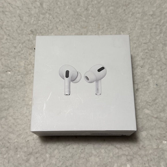 Apple | Headphones | Apple Airpods Pro St Gen White | Poshmark